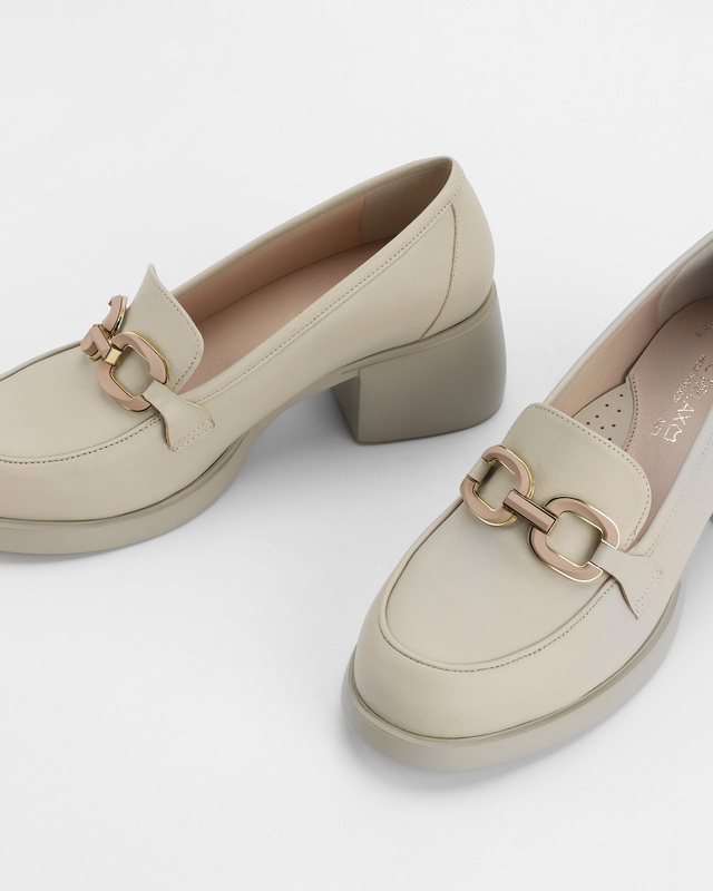 Легкие кожаные лоферы на устойчивом каблуке с декоративной пряжкой DFC ...