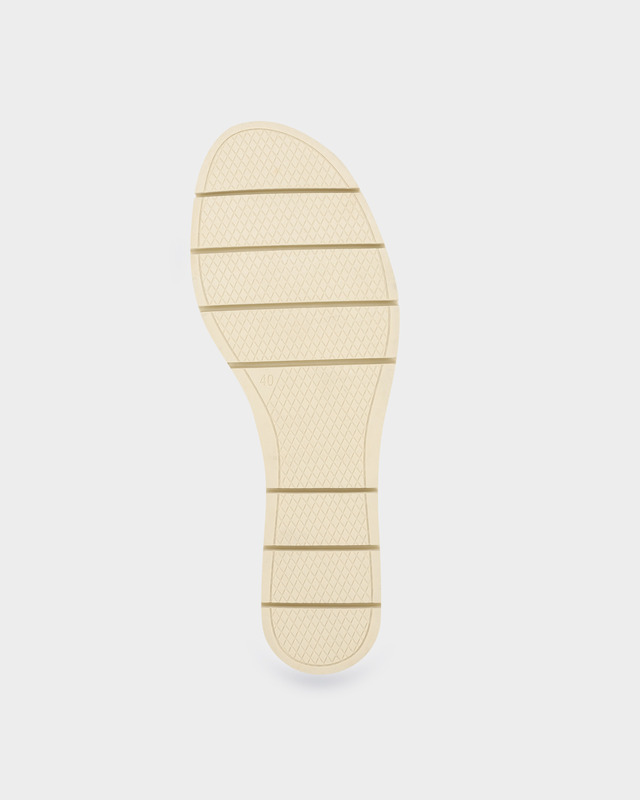 Кожаные босоножки с союзкой-бантом, застежкой на липучку и стелькой Memotion Caprice 195414 ...