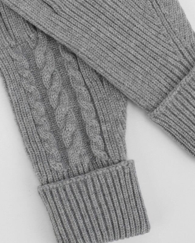 Трикотажные перчатки с фактурным узором «косичка» и эластичным ...