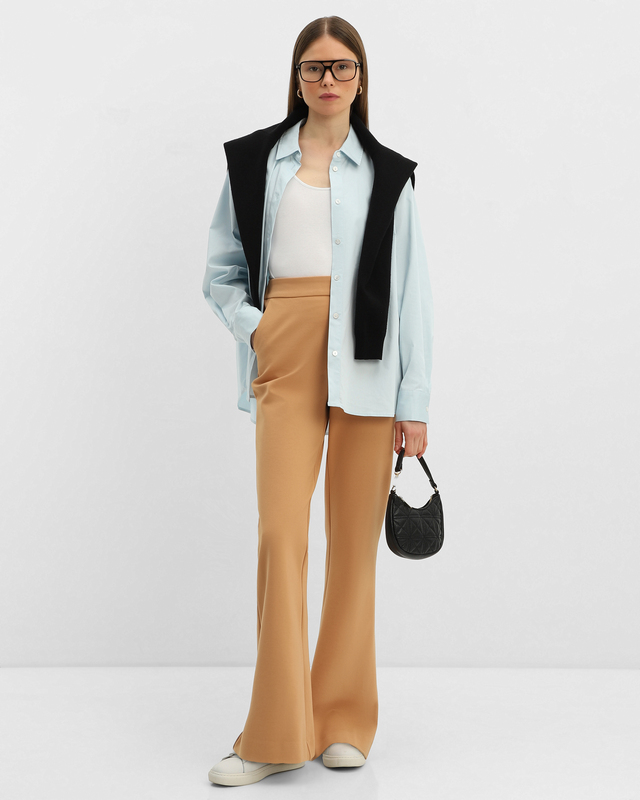 Расклешенные брюки из плотного немнущегося трикотажа Soufflé 184164 ...