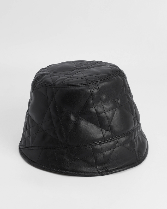 Шляпа клош из стеганой экокожи Lilly Bennet 186129 купить за 3990.0 ...