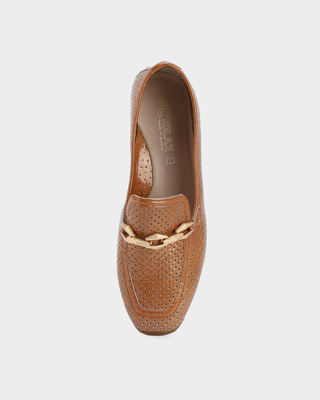 Лоферы увеличенной полноты из натуральной кожи со сквозной перфорацией ...