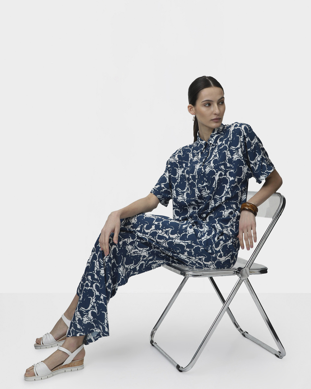 Кожаные босоножки с союзкой-бантом, застежкой на липучку и стелькой Memotion Caprice 195414 ...