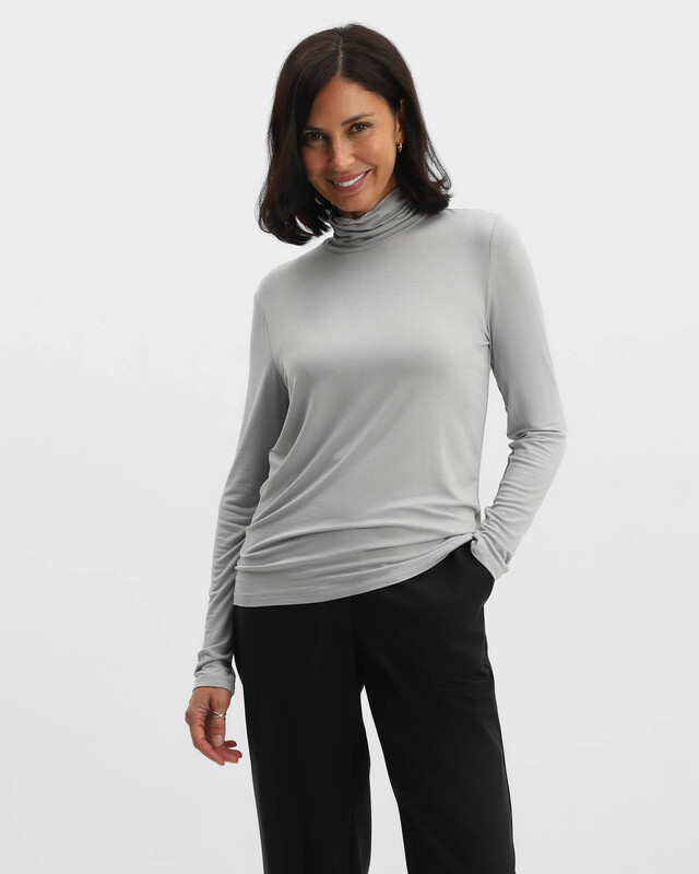 Водолазка из эластичного материала на основе района Sei Tu 189022 ...